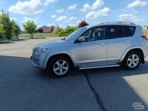 Pelēks Toyota RAV4 2010 Panevēža, ar dzinēja tilpumu 2.20 L un nobraukumu 183 tūkst. km par 6650 €, foto 7 vietnē AUTOMOTO.COM.LV