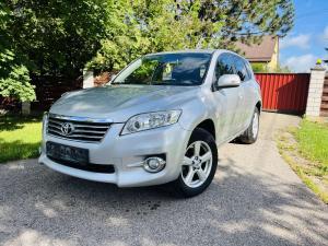 Pelēks Toyota RAV4 2010 Trakai, ar dzinēja tilpumu 2.23 L un nobraukumu 345 tūkst. km par 3650 €, foto  vietnē AUTOMOTO.COM.LV