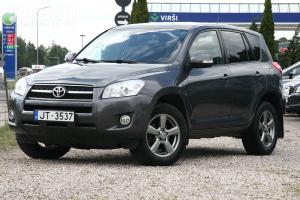 Grey Toyota RAV4 2010 in Tukums, with an engine capacity of 2.20 L and mileage of 301 thousand km for 3790 €, photo  on AUTOMOTO.COM.LV