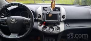 Pelēks Toyota RAV4 2010 Valmiera, ar dzinēja tilpumu 2.20 L un nobraukumu 405 tūkst. km par 4900 €, foto 6 vietnē AUTOMOTO.COM.LV
