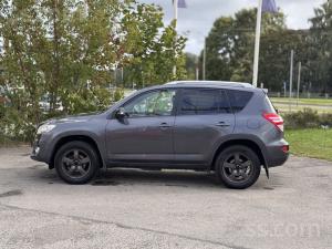 Pelēks Toyota RAV4 2010 Rīga, ar dzinēja tilpumu 2.00 L un nobraukumu 202 tūkst. km par 6900 €, foto 7 vietnē AUTOMOTO.COM.LV