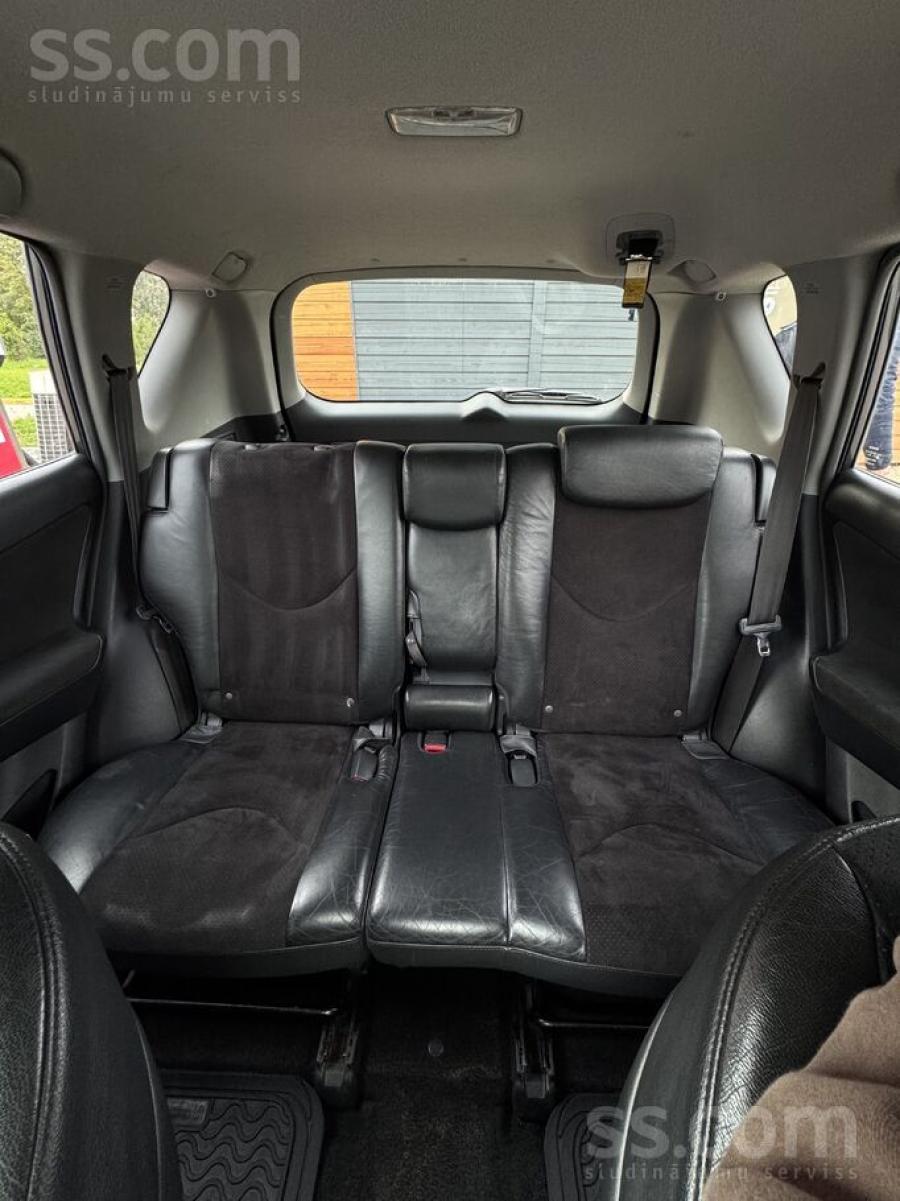 Pelēks Toyota RAV4 2010 Rīga, ar dzinēja tilpumu 2.00 L un nobraukumu 202 tūkst. km par 6900 €, foto 19 vietnē AUTOMOTO.COM.LV