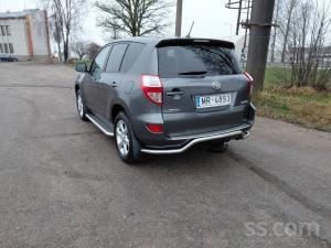 Pelēks Toyota RAV4 2011 Talsi, ar dzinēja tilpumu 2.20 L un nobraukumu 194 tūkst. km par 6500 €, foto 6 vietnē AUTOMOTO.COM.LV