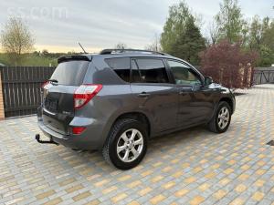 Pelēks Toyota RAV4 2011 Rīga, ar dzinēja tilpumu 2.20 L un nobraukumu 0 tūkst. km par 8700 €, foto 4 vietnē AUTOMOTO.COM.LV