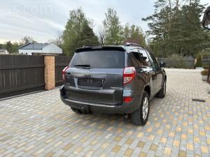 Pelēks Toyota RAV4 2011 Rīga, ar dzinēja tilpumu 2.20 L un nobraukumu 0 tūkst. km par 8700 €, foto 5 vietnē AUTOMOTO.COM.LV
