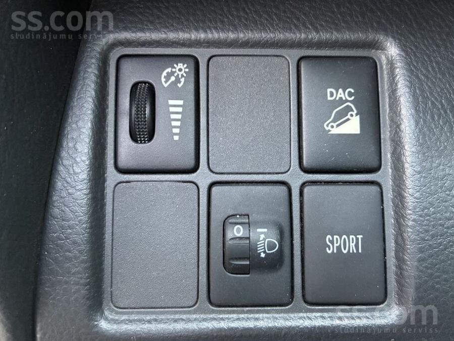 Pelēks Toyota RAV4 2011 Rīga, ar dzinēja tilpumu 2.20 L un nobraukumu 0 tūkst. km par 8700 €, foto 15 vietnē AUTOMOTO.COM.LV