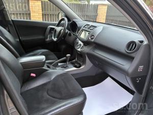 Pelēks Toyota RAV4 2011 Rīga, ar dzinēja tilpumu 2.20 L un nobraukumu 0 tūkst. km par 8700 €, foto 21 vietnē AUTOMOTO.COM.LV