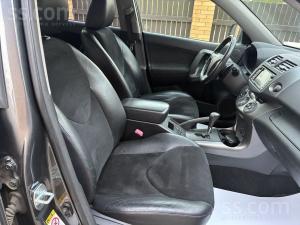 Pelēks Toyota RAV4 2011 Rīga, ar dzinēja tilpumu 2.20 L un nobraukumu 0 tūkst. km par 8700 €, foto 22 vietnē AUTOMOTO.COM.LV