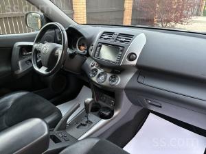 Pelēks Toyota RAV4 2011 Rīga, ar dzinēja tilpumu 2.20 L un nobraukumu 0 tūkst. km par 8700 €, foto 23 vietnē AUTOMOTO.COM.LV