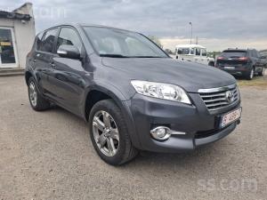 Pelēks Toyota RAV4 2011 Talsi, ar dzinēja tilpumu 2.20 L un nobraukumu 239 tūkst. km par 8300 €, foto  vietnē AUTOMOTO.COM.LV