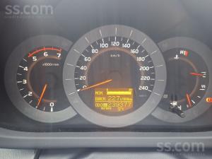 Grey Toyota RAV4 2011 in Talsi, with an engine capacity of 2.20 L and mileage of 239 thousand km for 8300 €, photo 17 on AUTOMOTO.COM.LV