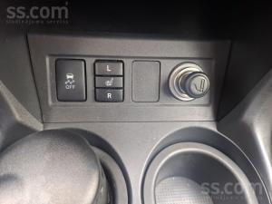 Grey Toyota RAV4 2011 in Talsi, with an engine capacity of 2.20 L and mileage of 239 thousand km for 8300 €, photo 21 on AUTOMOTO.COM.LV