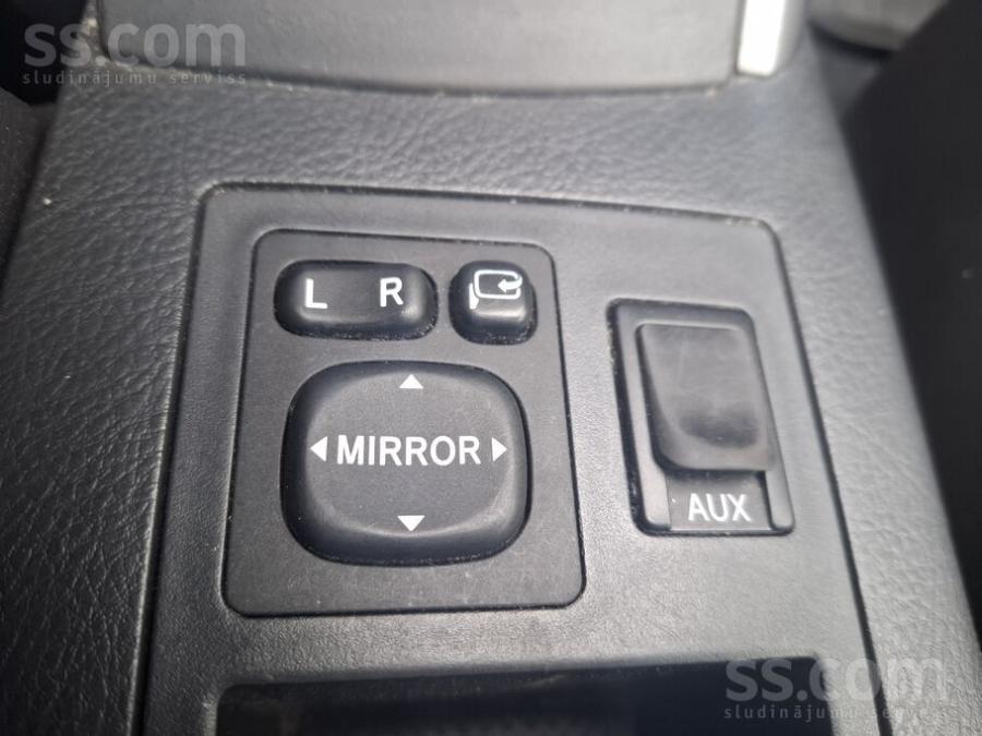 Grey Toyota RAV4 2011 in Talsi, with an engine capacity of 2.20 L and mileage of 239 thousand km for 8300 €, photo 22 on AUTOMOTO.COM.LV