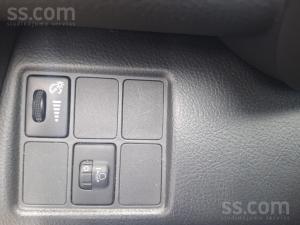 Grey Toyota RAV4 2011 in Talsi, with an engine capacity of 2.20 L and mileage of 239 thousand km for 8300 €, photo 24 on AUTOMOTO.COM.LV