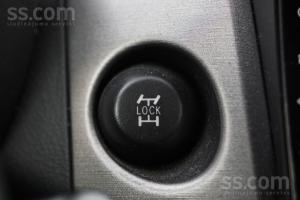 Grey Toyota RAV4 2011 in Riga, with an engine capacity of 2.20 L and mileage of 248 thousand km for 7590 €, photo 13 on AUTOMOTO.COM.LV