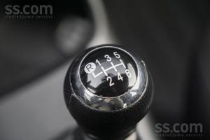 Grey Toyota RAV4 2011 in Riga, with an engine capacity of 2.20 L and mileage of 248 thousand km for 7590 €, photo 19 on AUTOMOTO.COM.LV