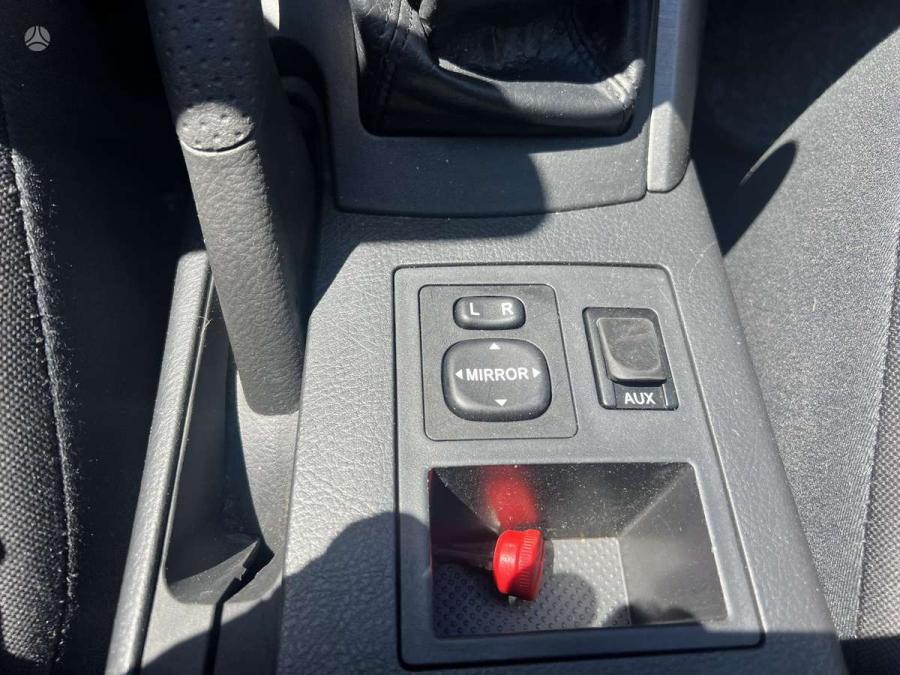 Pelēks Toyota RAV4 2011 Kauņa, ar dzinēja tilpumu 2.20 L un nobraukumu 234 tūkst. km par 7600 €, foto 18 vietnē AUTOMOTO.COM.LV