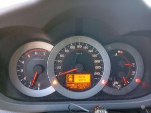 Pelēks Toyota RAV4 2011 Šauļi, ar dzinēja tilpumu 2.23 L un nobraukumu 220 tūkst. km par 6200 €, foto 12 vietnē AUTOMOTO.COM.LV