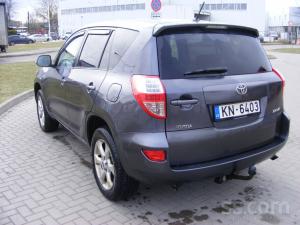 Серый Тойота РАВ 4 2011 в Рига, объемом двигателя 2.20 л и пробегом 275 тыс. км за 6000 €, фото 16 на AUTOMOTO.COM.LV