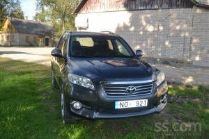 Grey Toyota RAV4 2011 in Rezekne, with an engine capacity of 2.20 L and mileage of 280 thousand km for 7000 €, photo  on AUTOMOTO.COM.LV