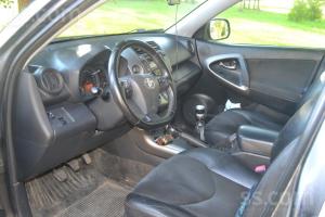 Pelēks Toyota RAV4 2011 Rēzekne, ar dzinēja tilpumu 2.20 L un nobraukumu 280 tūkst. km par 7000 €, foto 7 vietnē AUTOMOTO.COM.LV