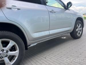 Pelēks Toyota RAV4 2011 Rēzekne, ar dzinēja tilpumu 2.20 L un nobraukumu 183 tūkst. km par 7800 €, foto 8 vietnē AUTOMOTO.COM.LV