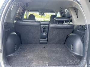 Pelēks Toyota RAV4 2011 Rēzekne, ar dzinēja tilpumu 2.20 L un nobraukumu 183 tūkst. km par 7800 €, foto 17 vietnē AUTOMOTO.COM.LV