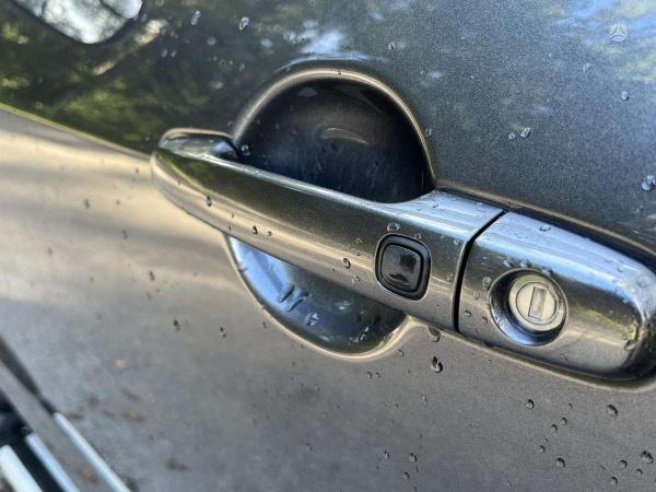 Pelēks Toyota RAV4 2011 Tauragė, ar dzinēja tilpumu 2.23 L un nobraukumu 220 tūkst. km par 7750 €, foto 7 vietnē AUTOMOTO.COM.LV