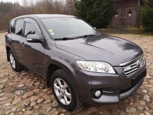 Grey Toyota RAV4 2012 in Telschi, with an engine capacity of 2.20 L and mileage of 126 thousand km for 8950 €, photo 2 on AUTOMOTO.COM.LV