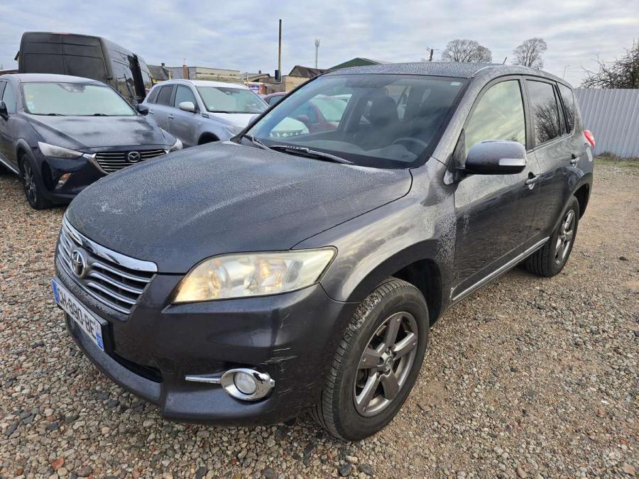 Pelēks Toyota RAV4 2012 Tauragė, ar dzinēja tilpumu 2.23 L un nobraukumu 269 tūkst. km par 6900 €, foto 3 vietnē AUTOMOTO.COM.LV