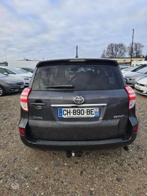 Pelēks Toyota RAV4 2012 Tauragė, ar dzinēja tilpumu 2.23 L un nobraukumu 269 tūkst. km par 6900 €, foto 6 vietnē AUTOMOTO.COM.LV