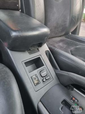 Grey Toyota RAV4 2012 in Pasvalys, with an engine capacity of 2.20 L and mileage of 301 thousand km for 4950 €, photo 11 on AUTOMOTO.COM.LV