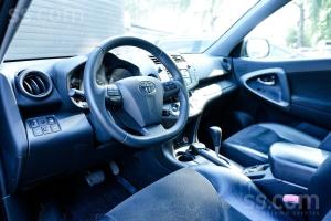 Pelēks Toyota RAV4 2012 Rīga, ar dzinēja tilpumu 2.00 L un nobraukumu 178 tūkst. km par 8390 €, foto 6 vietnē AUTOMOTO.COM.LV