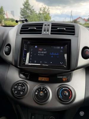 Pelēks Toyota RAV4 2012 Viļņa, ar dzinēja tilpumu 2.23 L un nobraukumu 261 tūkst. km par 6850 €, foto 26 vietnē AUTOMOTO.COM.LV