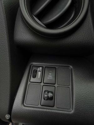 Pelēks Toyota RAV4 2012 Viļņa, ar dzinēja tilpumu 2.23 L un nobraukumu 261 tūkst. km par 6850 €, foto 32 vietnē AUTOMOTO.COM.LV