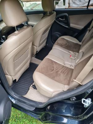 Grey Toyota RAV4 2012 in Tallinn, with an engine capacity of 2.20 L and mileage of 207 thousand km for 8000 €, photo 15 on AUTOMOTO.COM.LV