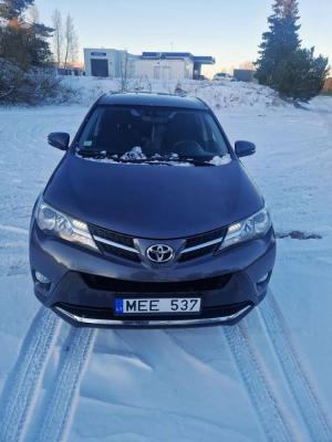 Grey Toyota RAV4 2013 in Utena, with an engine capacity of 2.23 L and mileage of 271 thousand km for 8200 €, photo 2 on AUTOMOTO.COM.LV