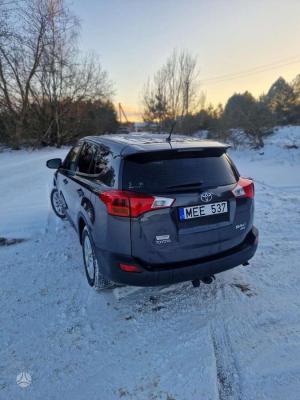 Grey Toyota RAV4 2013 in Utena, with an engine capacity of 2.23 L and mileage of 271 thousand km for 8200 €, photo 8 on AUTOMOTO.COM.LV