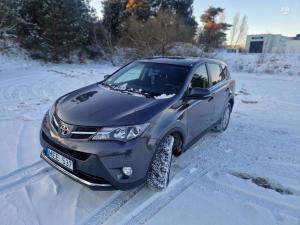 Grey Toyota RAV4 2013 in Utena, with an engine capacity of 2.23 L and mileage of 271 thousand km for 8200 €, photo 9 on AUTOMOTO.COM.LV