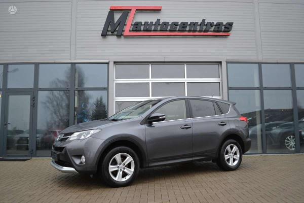 Pelēks Toyota RAV4 2013 Viļņa, ar dzinēja tilpumu 2.00 L un nobraukumu 186 tūkst. km par 11500 €, foto 1 vietnē AUTOMOTO.COM.LV