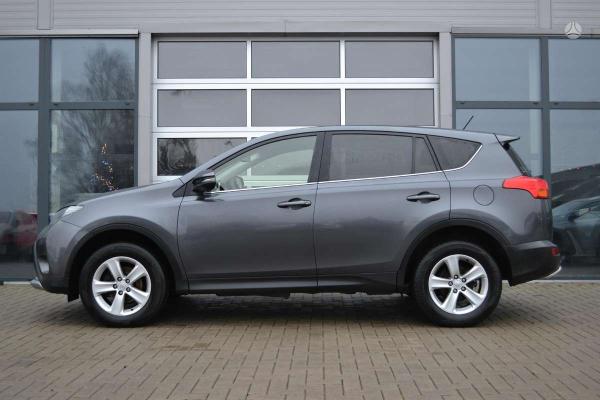 Pelēks Toyota RAV4 2013 Viļņa, ar dzinēja tilpumu 2.00 L un nobraukumu 186 tūkst. km par 11500 €, foto 7 vietnē AUTOMOTO.COM.LV