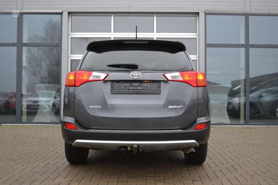Pelēks Toyota RAV4 2013 Viļņa, ar dzinēja tilpumu 2.00 L un nobraukumu 186 tūkst. km par 11500 €, foto 9 vietnē AUTOMOTO.COM.LV