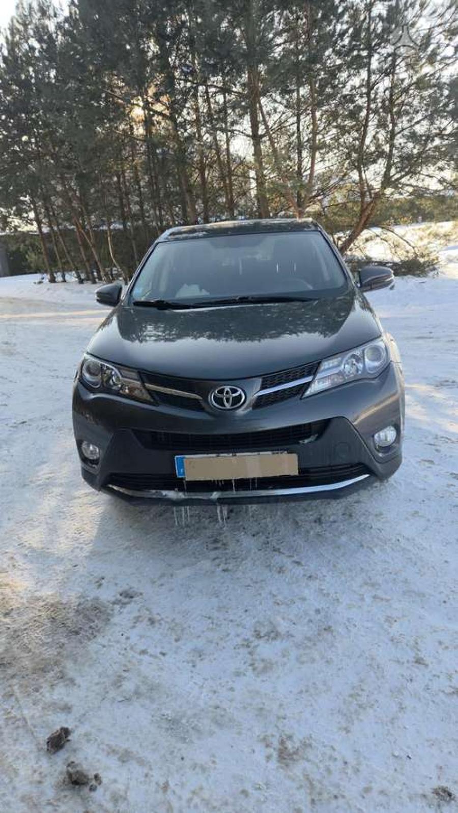 Grey Toyota RAV4 2013 in Taurage, with an engine capacity of 2.00 L and mileage of 250 thousand km for 10350 €, photo 11 on AUTOMOTO.COM.LV