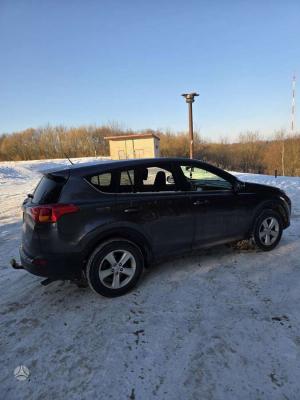 Grey Toyota RAV4 2013 in Taurage, with an engine capacity of 2.00 L and mileage of 250 thousand km for 10350 €, photo 13 on AUTOMOTO.COM.LV
