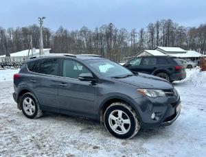 Grey Toyota RAV4 2013 in Vilnius, with an engine capacity of 2.50 L and mileage of 306 thousand km for 9950 €, photo 7 on AUTOMOTO.COM.LV