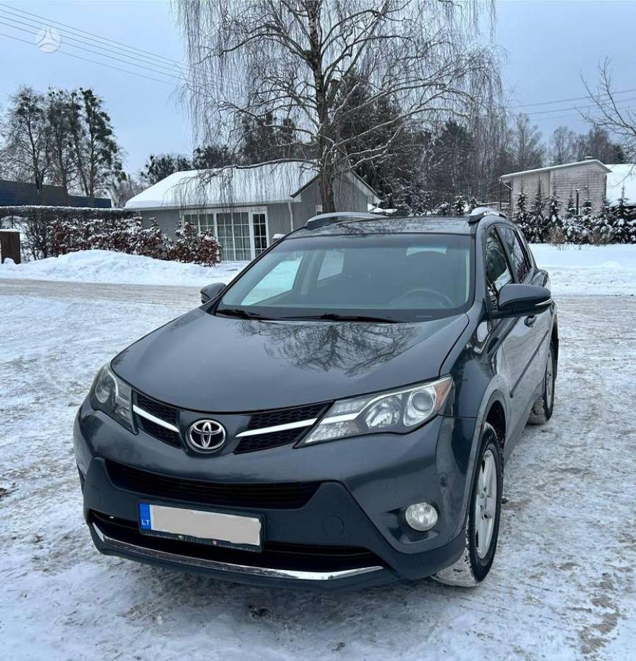 Grey Toyota RAV4 2013 in Vilnius, with an engine capacity of 2.50 L and mileage of 306 thousand km for 9950 €, photo 8 on AUTOMOTO.COM.LV