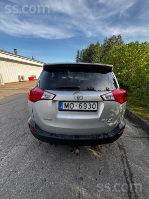 Pelēks Toyota RAV4 2013 Rīga, ar dzinēja tilpumu 2.20 L un nobraukumu 351 tūkst. km par 9200 €, foto 12 vietnē AUTOMOTO.COM.LV