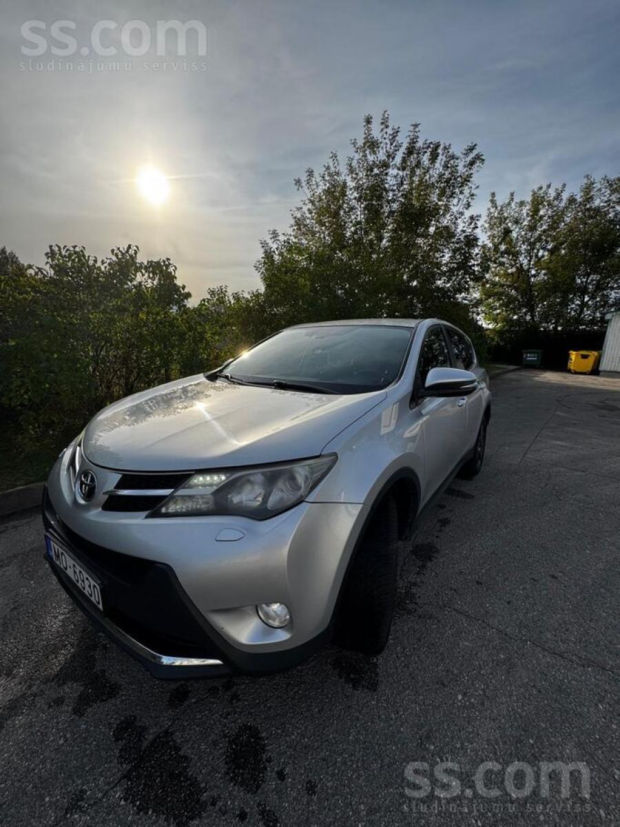 Pelēks Toyota RAV4 2013 Rīga, ar dzinēja tilpumu 2.20 L un nobraukumu 351 tūkst. km par 9200 €, foto 16 vietnē AUTOMOTO.COM.LV