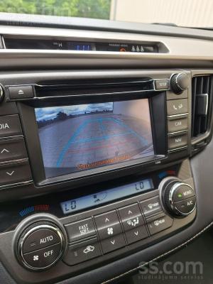 Pelēks Toyota RAV4 2013 Saldus, ar dzinēja tilpumu 2.20 L un nobraukumu 308 tūkst. km par 9450 €, foto 8 vietnē AUTOMOTO.COM.LV
