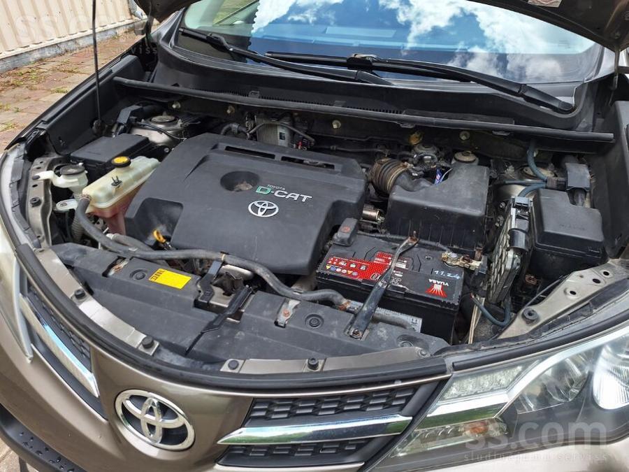 Pelēks Toyota RAV4 2013 Saldus, ar dzinēja tilpumu 2.20 L un nobraukumu 308 tūkst. km par 9450 €, foto 14 vietnē AUTOMOTO.COM.LV